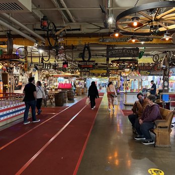 TRADERS WORLD - Updated May 2025 - 235 Photos & 96 Reviews - 601 Union ...