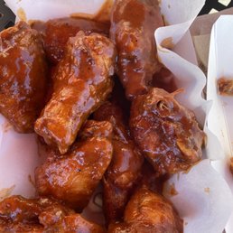 GOLDEN FLAME HOT WINGS - Updated December 2024 - 136 Photos & 235 ...