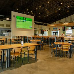 OAKLEY GREENS - Updated December 2025 - 129 Photos & 51 Reviews - 3065 ...