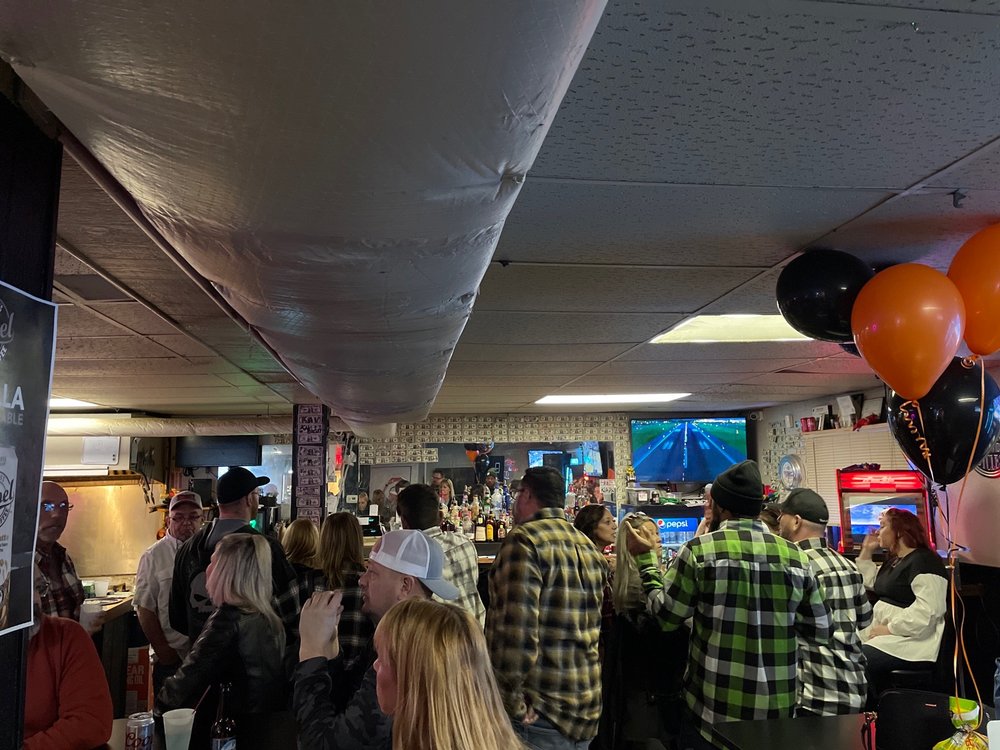 DOFF’S EAST 25TH STREET PUB - Updated June 2025 - 14 Photos - 509 E ...