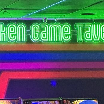 TOKEN GAME TAVERN - Updated July 2025 - 207 Photos & 118 Reviews - 213 ...