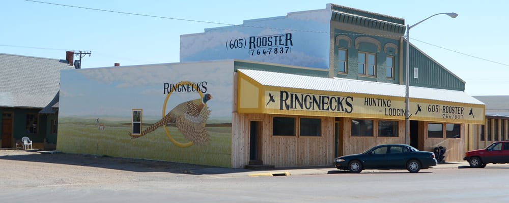 RINGNECKS HUNTING LODGE - Updated December 2025 - 220 N Main Ave ...