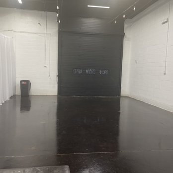 WAREHOUSE 301 - Updated August 2025 - 17 Photos - 9150 Edgeworth Dr, Capitol Heights, Maryland ...