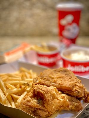 JOLLIBEE - 658 Photos & 575 Reviews - 3821 Beverly Blvd, Los Angeles ...