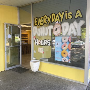 DONUT DAY - Updated June 2025 - 178 Photos & 381 Reviews - 18955 SW ...