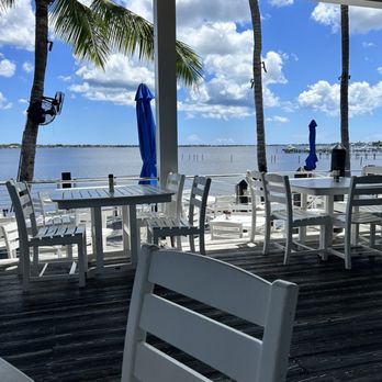 WATERFRONT - Updated July 2024 - 211 Photos & 202 Reviews - 131 SW ...