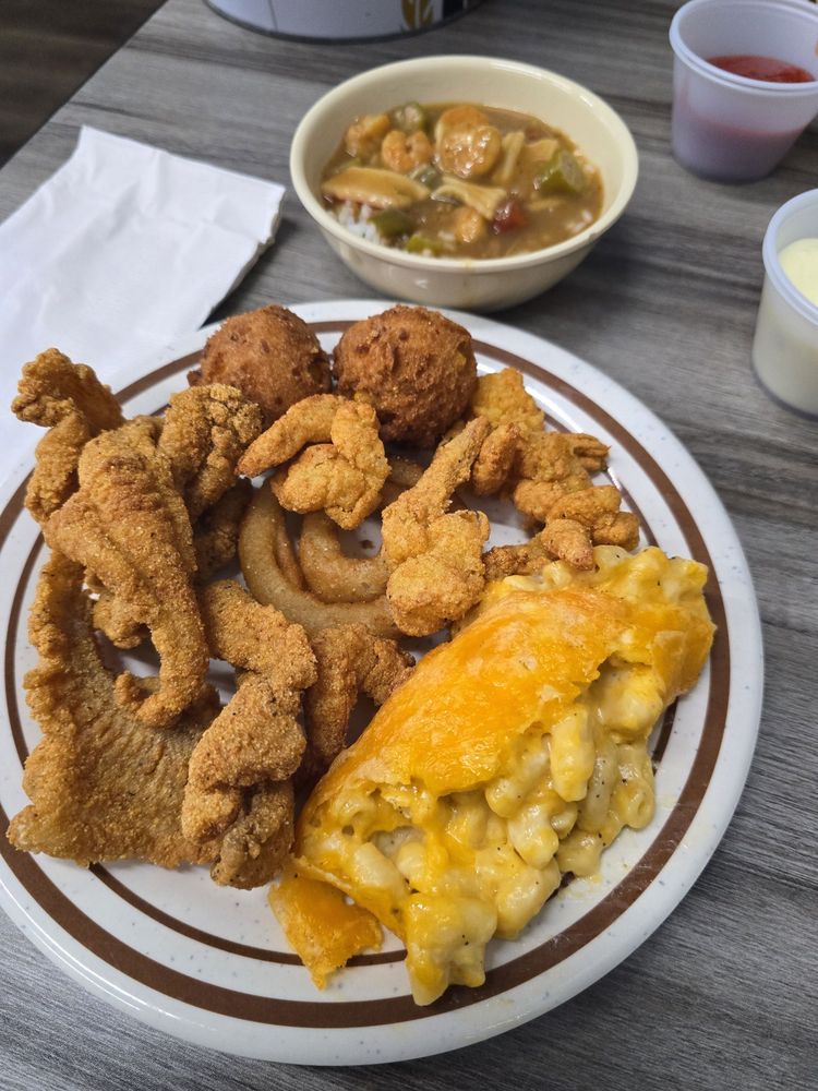 BRANDO’S STEAKHOUSE & BUFFET - Updated January 2026 - 18 Reviews - 226 ...