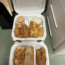 RAISING CANE’S - Updated October 2025 - 109 Photos & 54 Reviews - 39-20 ...