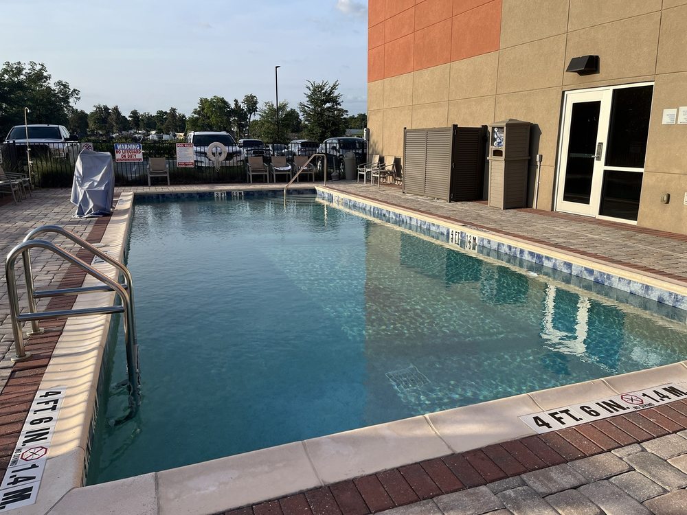 HOLIDAY INN EXPRESS & SUITES OCALA - Updated November 2025 - 23 Photos ...