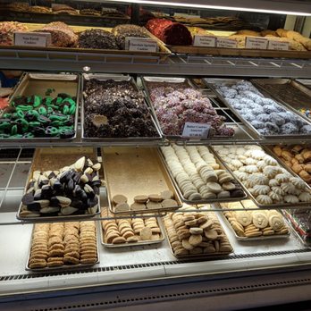 LA BON BAKE SHOPPES - Updated January 2025 - 63 Photos & 66 Reviews ...