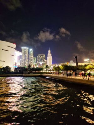 BRICKELL RUN CLUB - 41 Photos - Sports Clubs - 1300 Brickell Ave, Miami ...