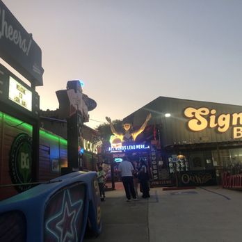 SIGN BAR - Updated October 2025 - 465 Photos - 118 Reviews - 9909 Fm ...