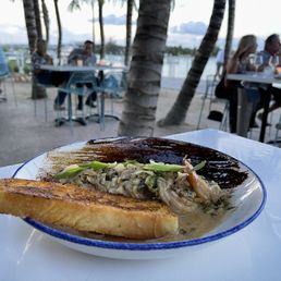 LUCKY SHUCK - Updated July 2025 - 957 Photos & 677 Reviews - 1116 Love ...