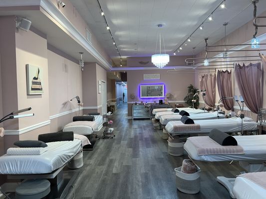 LUX LASH LOUNGE - Updated January 2026 - 81 Photos & 34 Reviews - 5913 ...