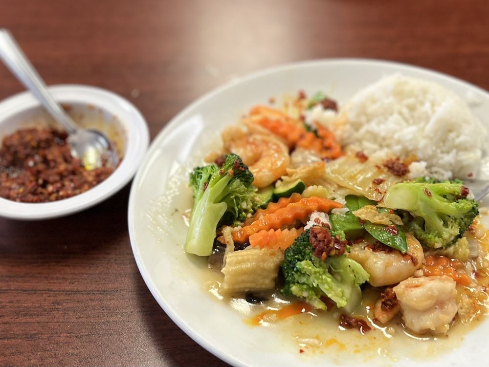 MOO GOO CHINESE RESTAURANT - Updated December 2025 - 32 Photos & 24 ...