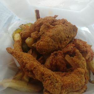 CATFISH CONNECTION - 66 Photos & 138 Reviews - 2464 W Kiest Blvd ...