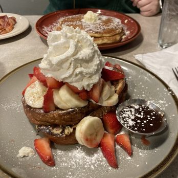 THE PARAMOUNT - Updated December 2024 - 1121 Photos & 1793 Reviews - 44 ...