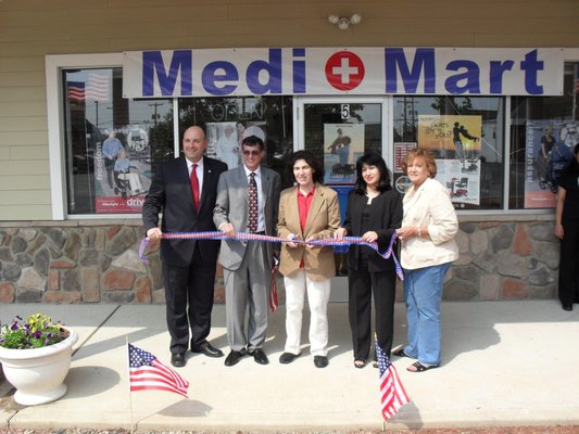 MEDI MART - Updated June 2025 - 11 Photos - 572 US Hwy 130 S, East ...