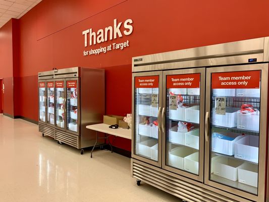 TARGET - Updated October 2025 - 27 Photos & 35 Reviews - 3201 S Iowa St ...