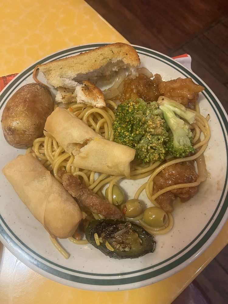 YUMMY BUFFET - Updated July 2025 - 157 Photos & 204 Reviews - 3925 W ...