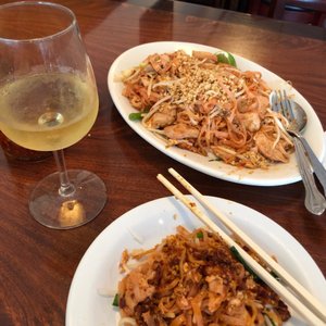 ARAWAN THAI CUISINE - 86 Photos & 214 Reviews - Thai - 700 SE 160th Ave ...