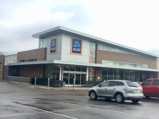ALDI - Updated October 2025 - 14 Photos & 16 Reviews - 4720 Summer Ave ...