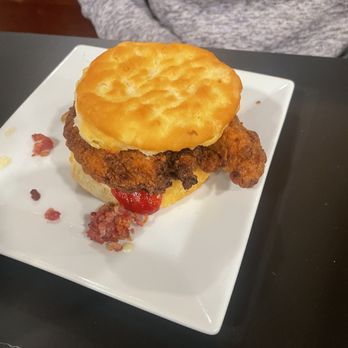 TOASTED - Updated September 2024 - 37 Photos & 32 Reviews - 5727 Moon ...