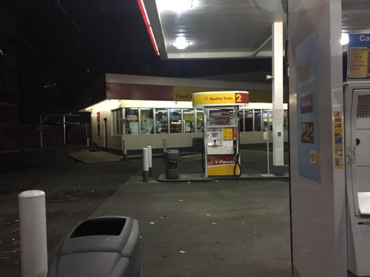 SHELL FOOD MART & CAR WASH - Updated October 2025 - 16 Reviews - 700 ...