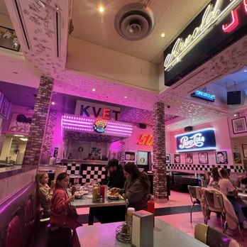 CORVETTE DINER - Updated April 2025 - 2713 Photos & 3068 Reviews - 2965 ...