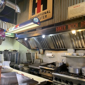 THE SNUG BAR & GRILL - Updated December 2025 - 34 Photos & 44 Reviews ...