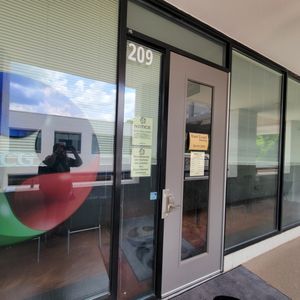 ANIMAZED - Updated December 2025 - 42 Photos - 8613 Glenwood Ave 101 ...