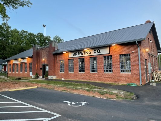 IRON KEY BREWING - Updated April 2025 - 128 Photos & 72 Reviews - 135 ...