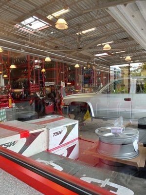 DISCOUNT TIRE - Updated May 2026 - 27 Photos & 123 Reviews - 750 ...