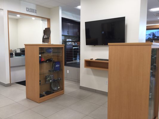 ED SHULTS FORD LINCOLN - Updated January 2026 - 17 Photos - 2253-73 ...