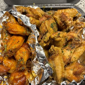 BUFFALO BOSS BROOKLYN’S FINEST WINGS - Updated August 2025 - 45 Photos ...