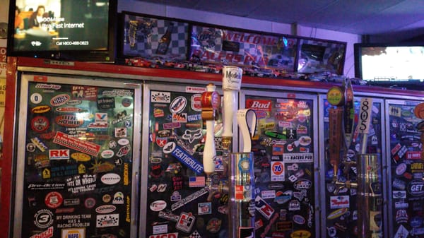 THE RACERS PUB - Updated December 2025 - 20 Photos & 70 Reviews - 3847 ...
