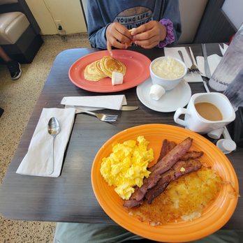 THE CLIQUE RESTAURANT - Updated July 2025 - 247 Photos & 212 Reviews ...