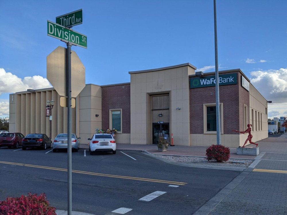 WAFD BANK - Updated August 2025 - 103 E 3rd Ave, Moses Lake, Washington ...