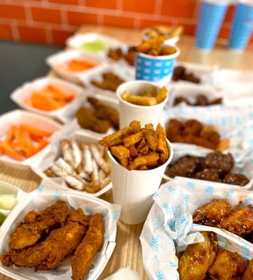 WING ZONE - Updated October 2025 - 65 Photos & 44 Reviews - 1282 ...