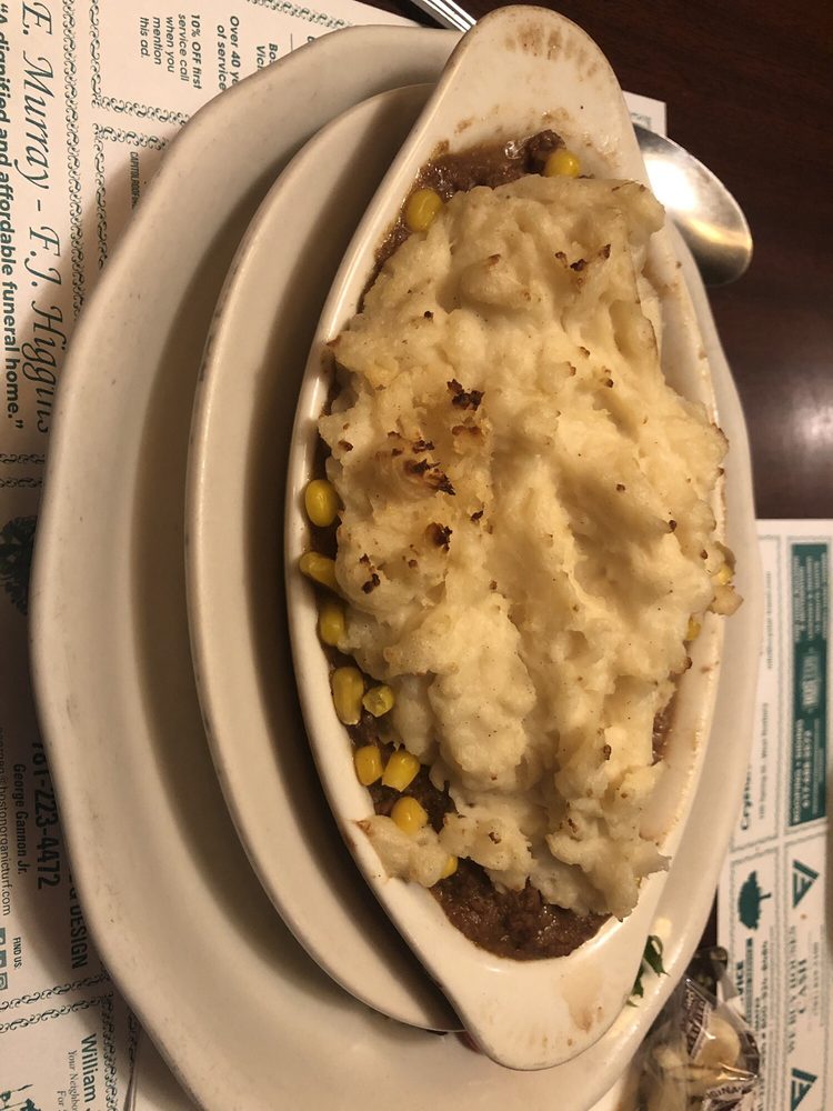 CORRIB PUB & RESTAURANT - 27 Photos & 100 Reviews - 2030 Centre St ...