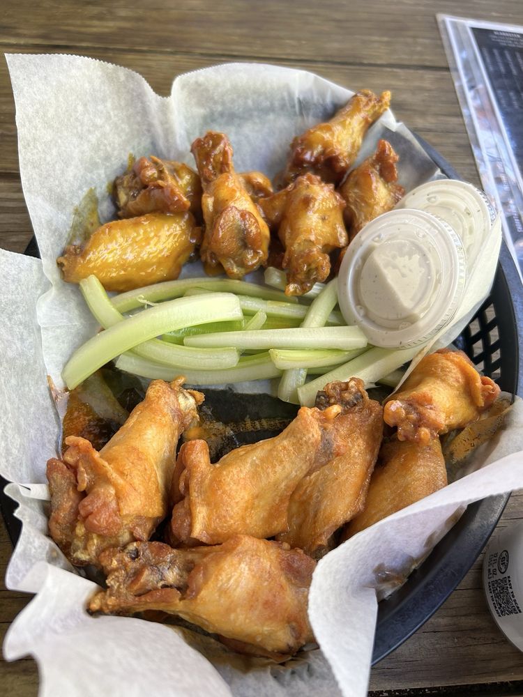 COURTYARD OYSTER BAR & GRILL - Updated December 2025 - 20 Photos & 48 ...