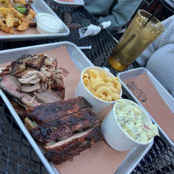 FOX BROS. BAR-B-Q - Updated May 2024 - 3680 Photos & 4729 Reviews ...