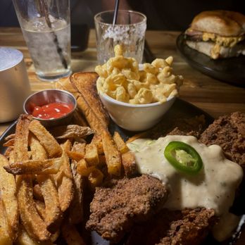 PENN TO PAPER - Updated March 2025 - 43 Photos & 26 Reviews - 214 W ...