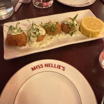 MISS NELLIE’S - Updated June 2025 - 220 Photos & 60 Reviews - 325 W 44th St, New York, New York ...