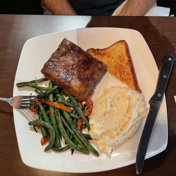 PUB W - Updated March 2025 - 325 Photos & 248 Reviews - 4830 E 61st St ...