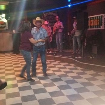 SIDELINES GRILL - Updated December 2025 - 26 Photos & 13 Reviews ...