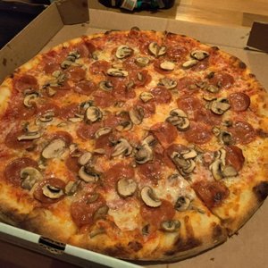 HOME SLICE PIZZA - 676 Photos & 671 Reviews - 501 E 53rd St, Austin, TX ...