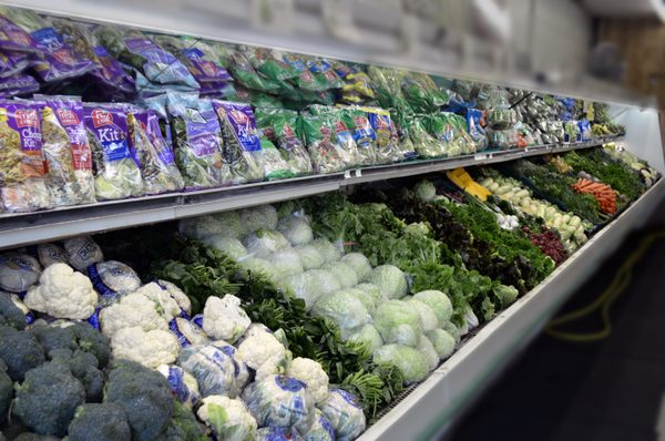 PRODUCE WORLD - 88 Photos & 71 Reviews - Fruits & Veggies - 1885 N ...