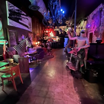 NOTSUOH - Updated December 2025 - 192 Photos & 135 Reviews - 314 Main ...