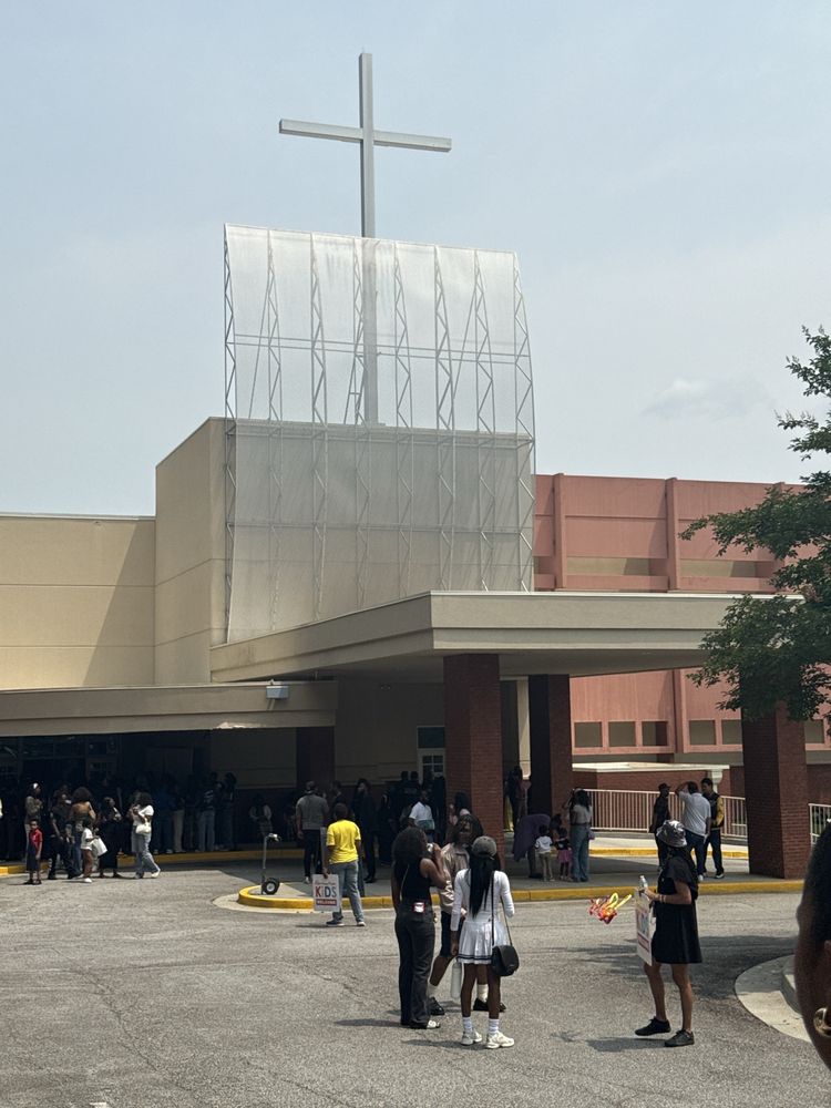 2819 CHURCH - Updated January 2026 - 12 Photos - 3350 Greenbriar Pkwy ...